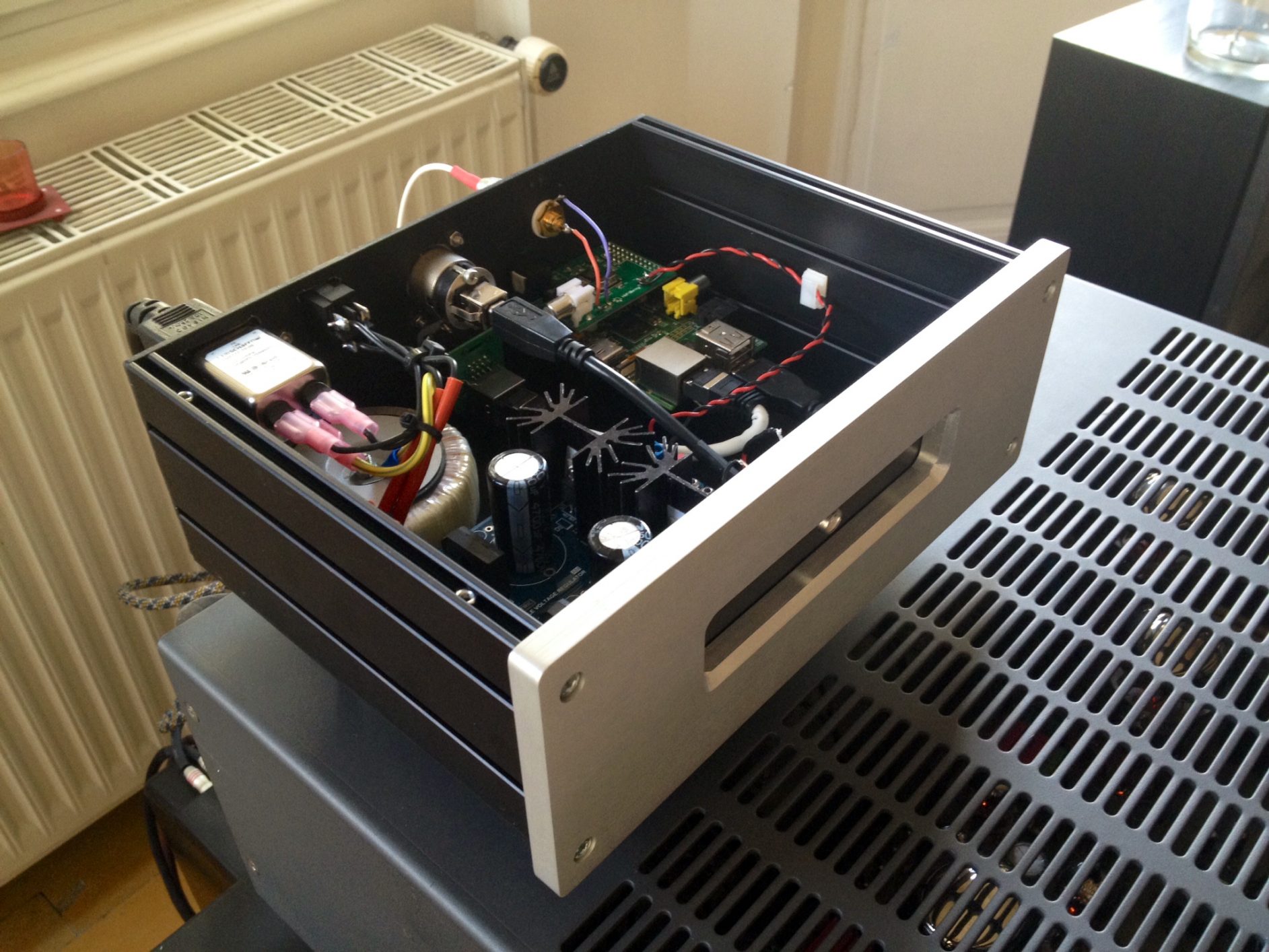 An audio streamer with digital output | HiFiBerry