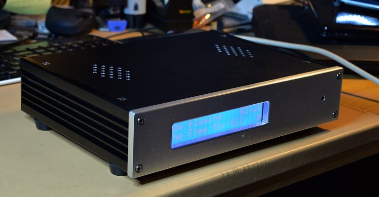 Small media player based on a Raspberry Pi A+/HiFiBerry Amp+ | HiFiBerry