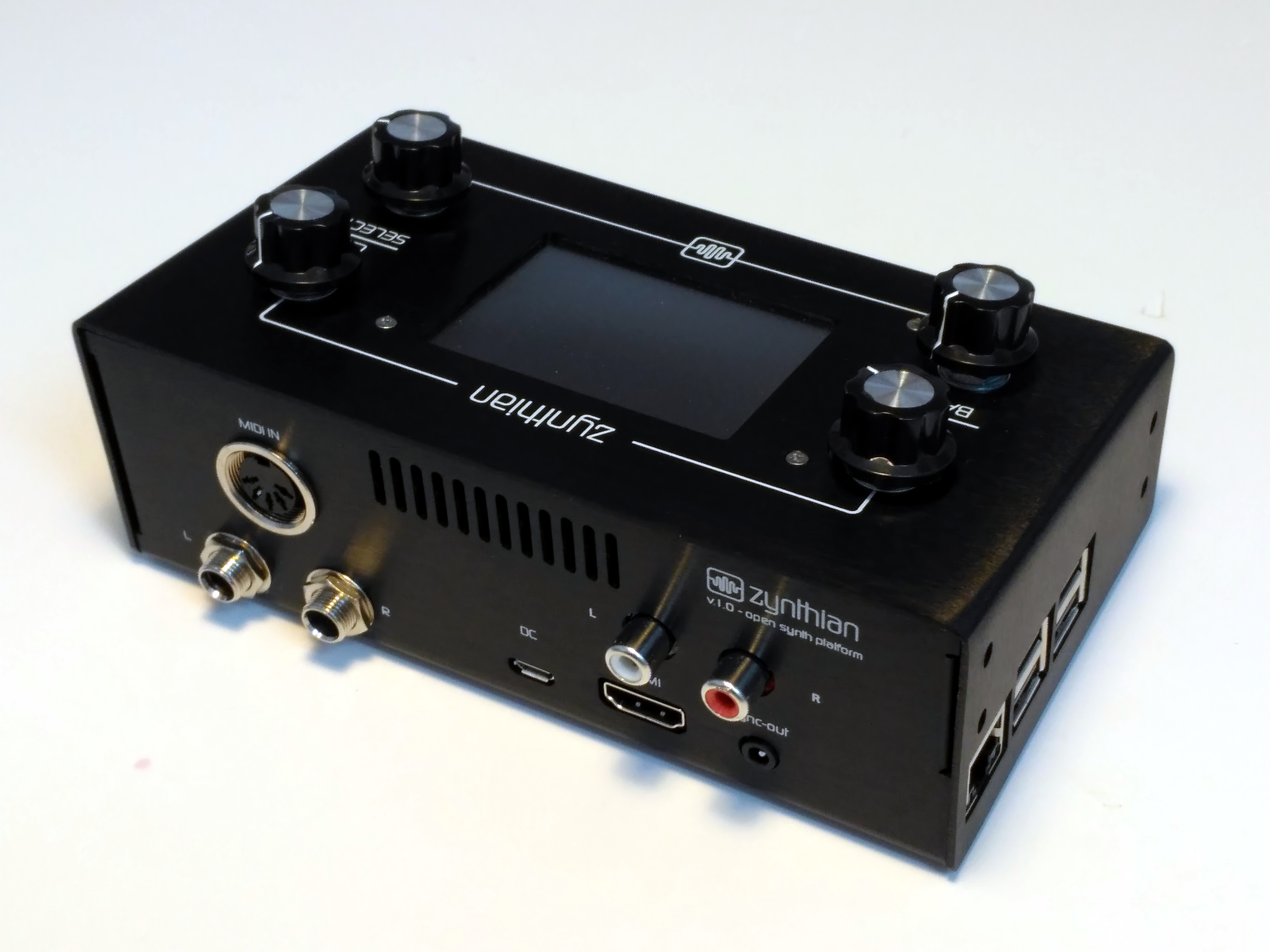 zynthian_finished_02 | HiFiBerry