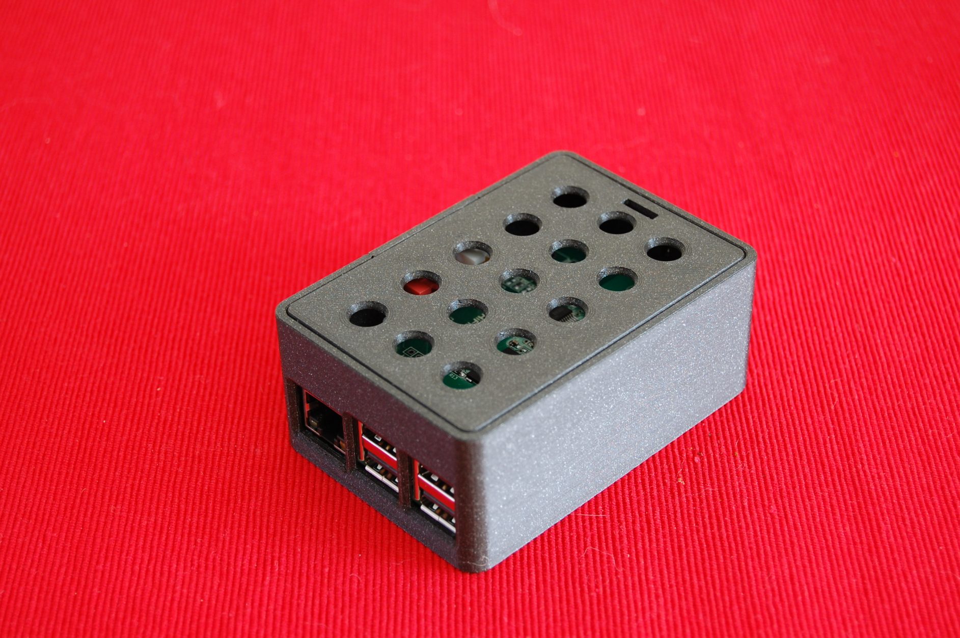 Case Raspberry Pi 3 and HiFiBerry DAC+ | HiFiBerry