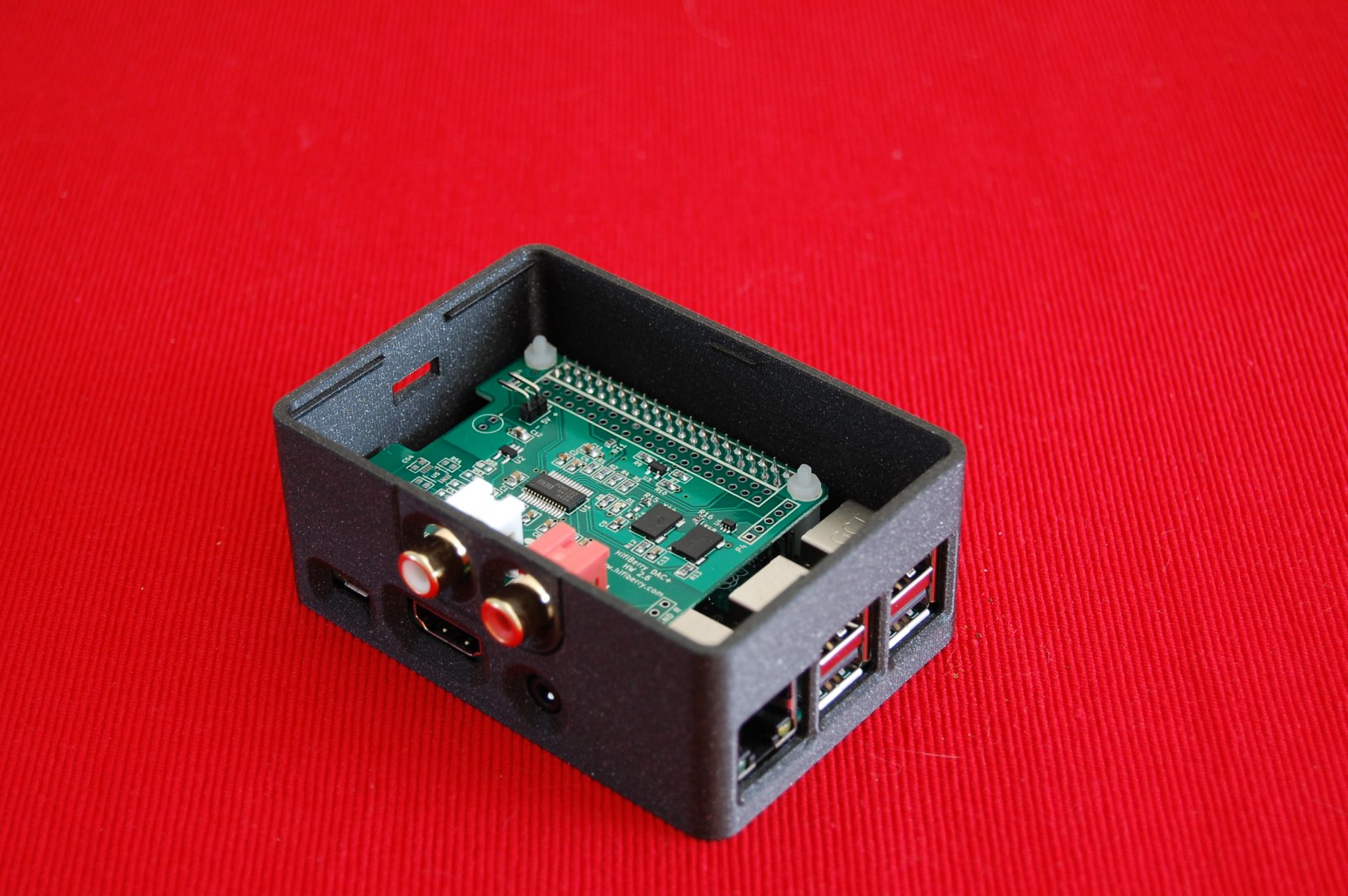 Case Raspberry Pi 3 and HiFiBerry DAC+ | HiFiBerry